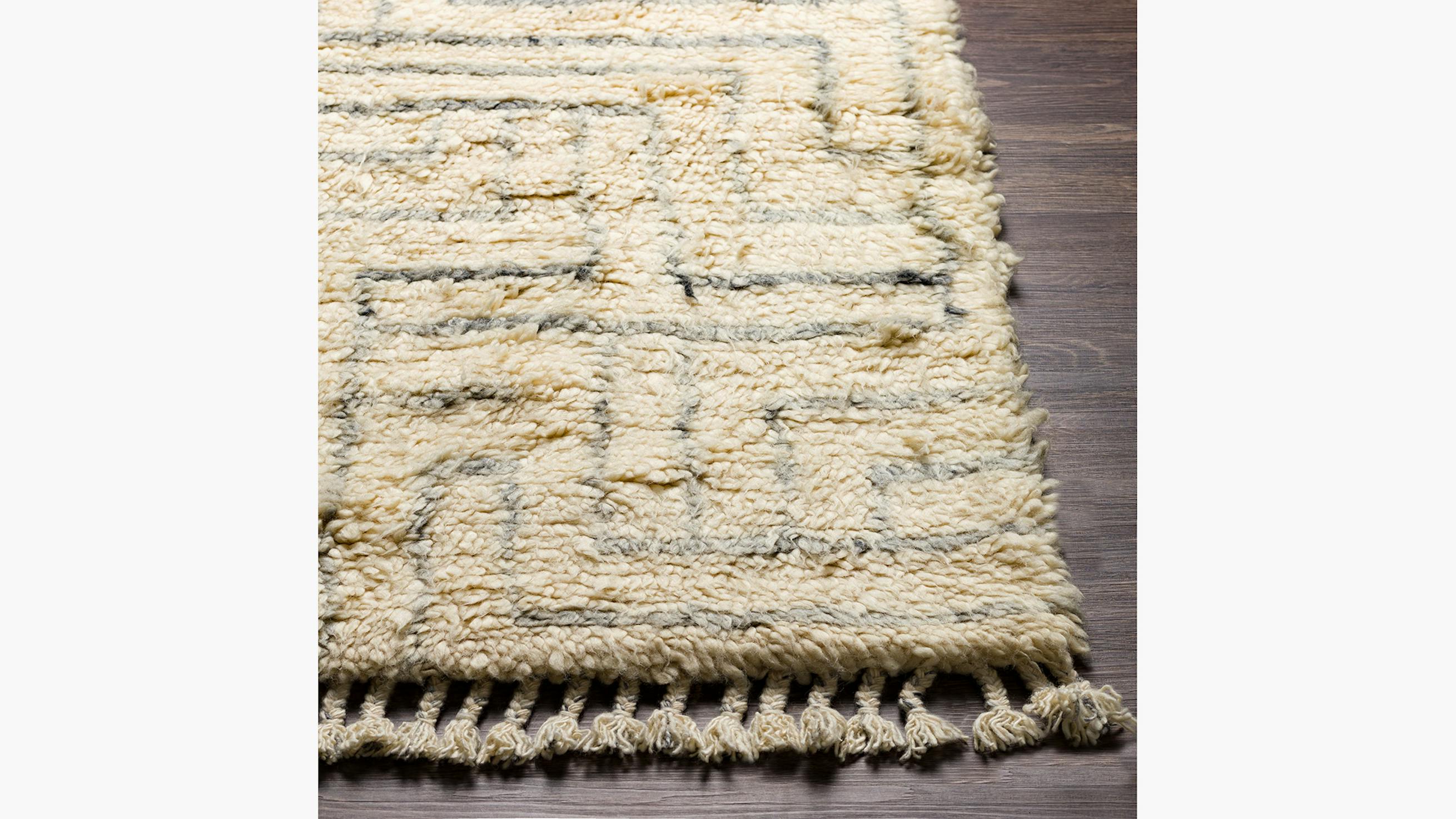 Layla Rug | 5' x 7'6" | The Inside Furniture