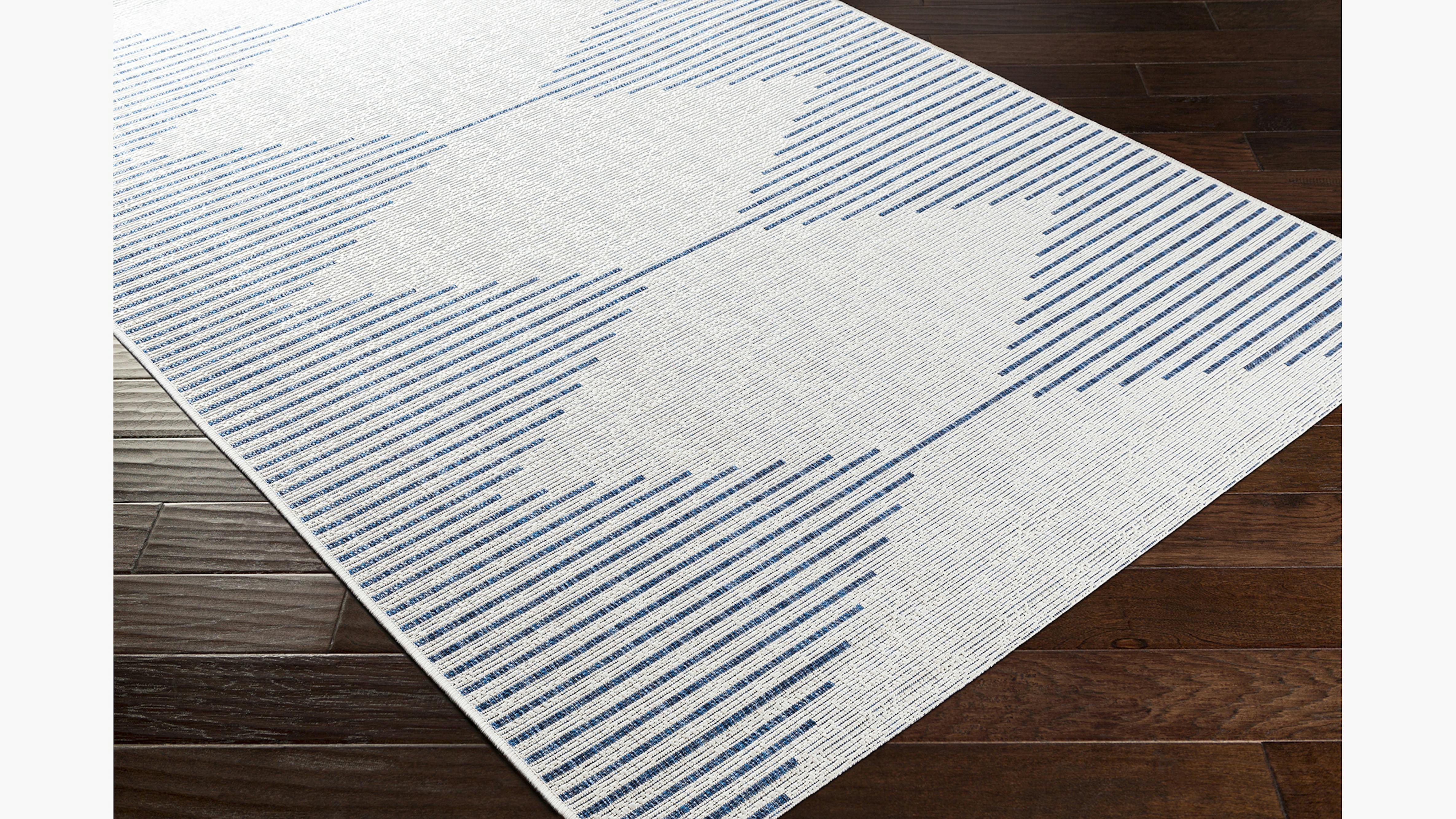 Stacked Outdoor Rug | 2'7" x 10 | The Inside Furniture